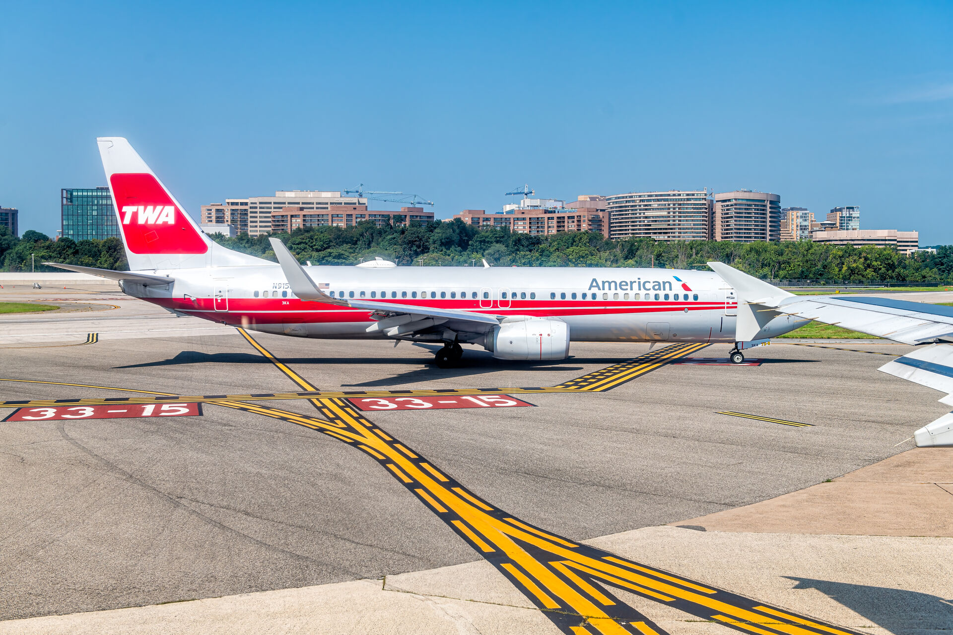 American Airlines New Livery 737